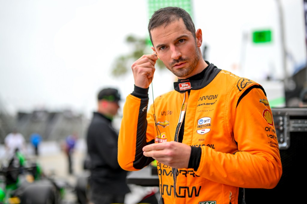 Alexander Rossi provides update after broken thumb surgery